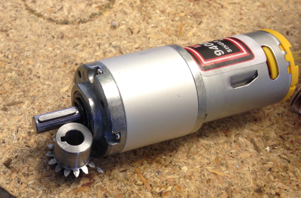 Bevel Gears Actuators – How I build a Biped Robot