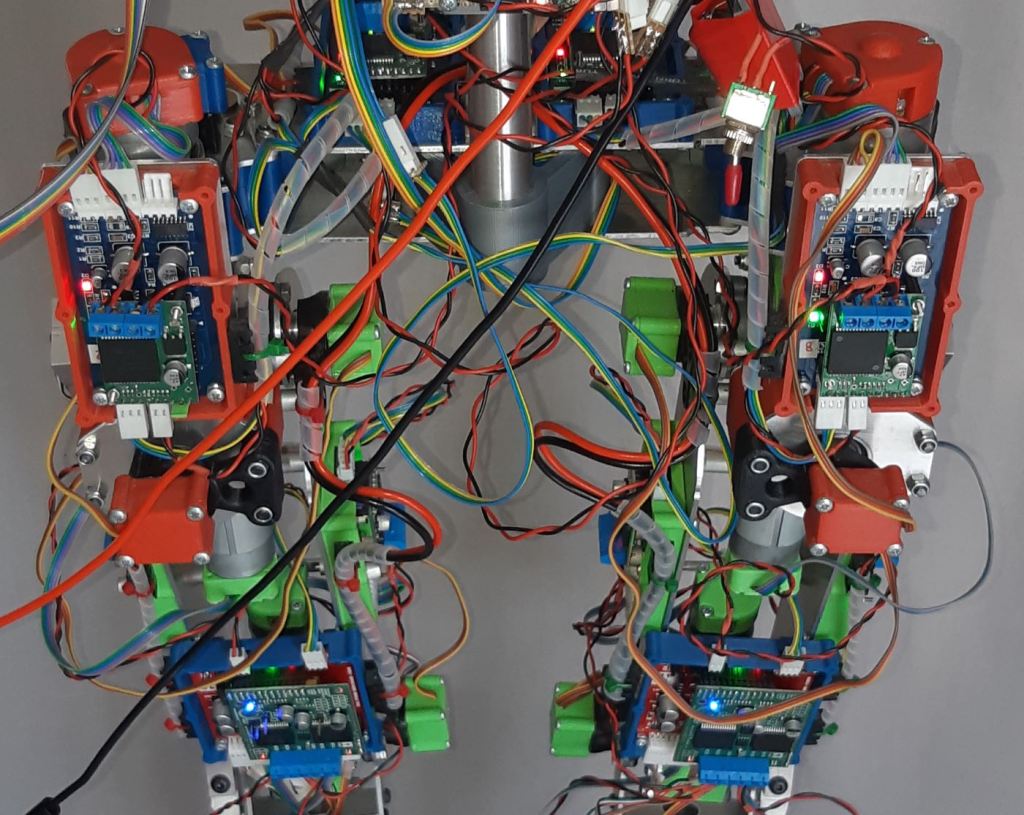 Joints Control Boards – How I build a Biped Robot